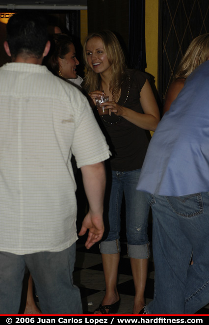 Hard Fitness Online Magazine Issue #19 - 2006 Tara Scotti NYC Team ...